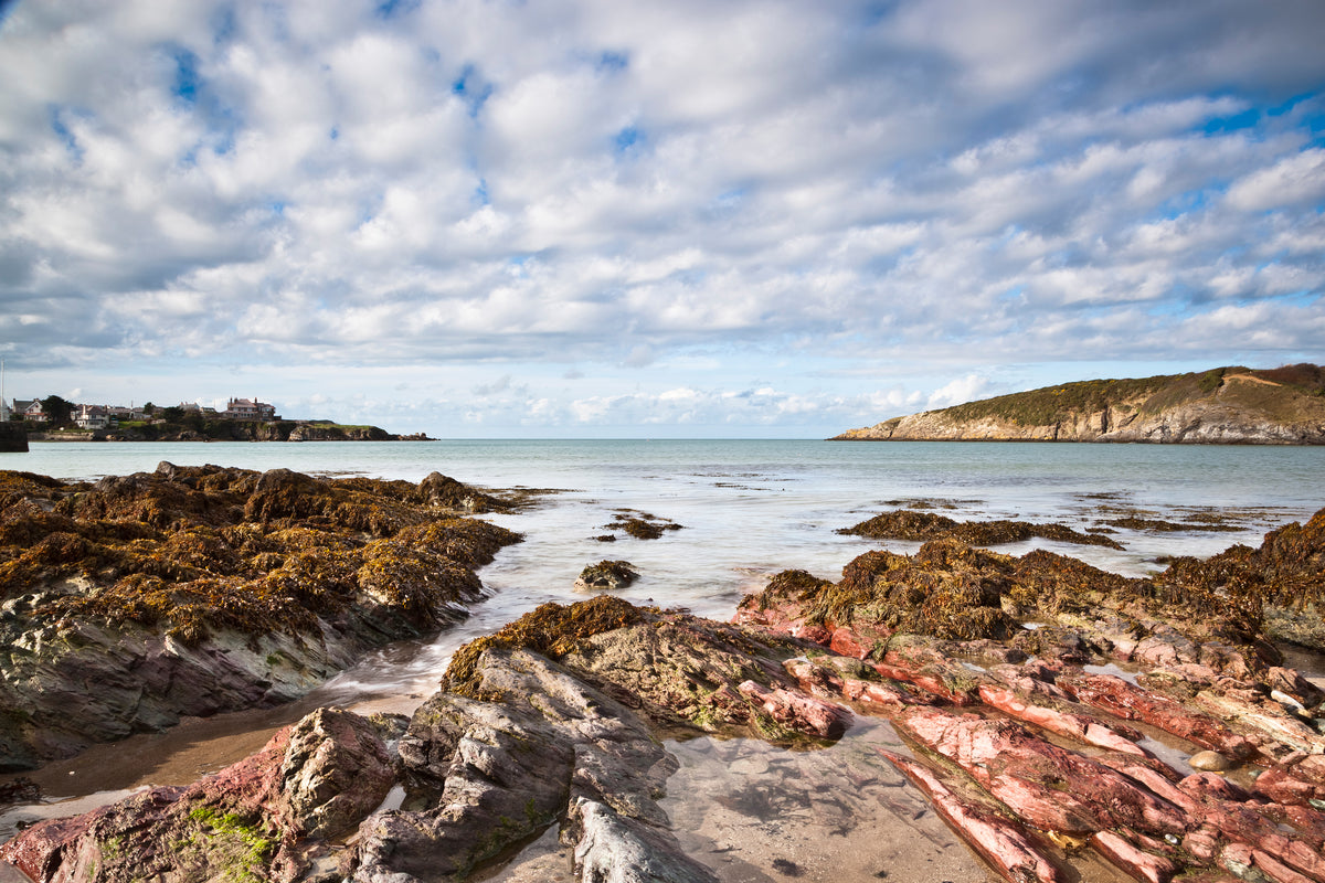 LDS0111 - Cemaes Bay Beach – Smart Imaging & Framing